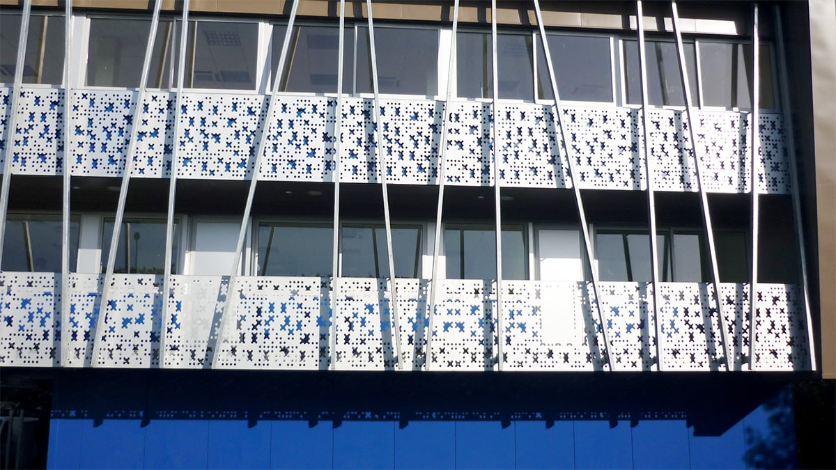 Bornes de protection et plots anti-stationnement – BM Solutions